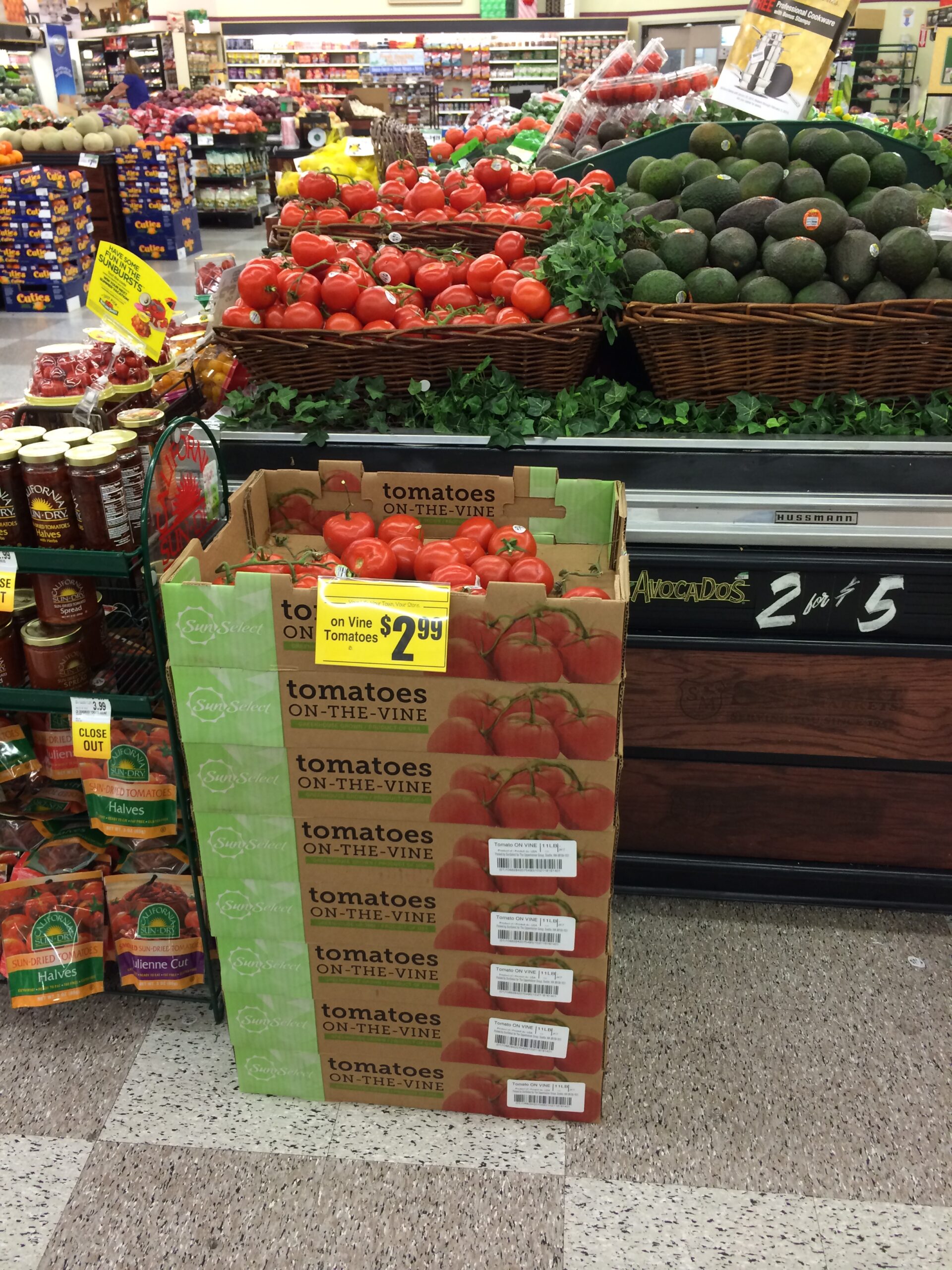 Our News - Gorgeous California tomatoes on-the-vine - Oppy